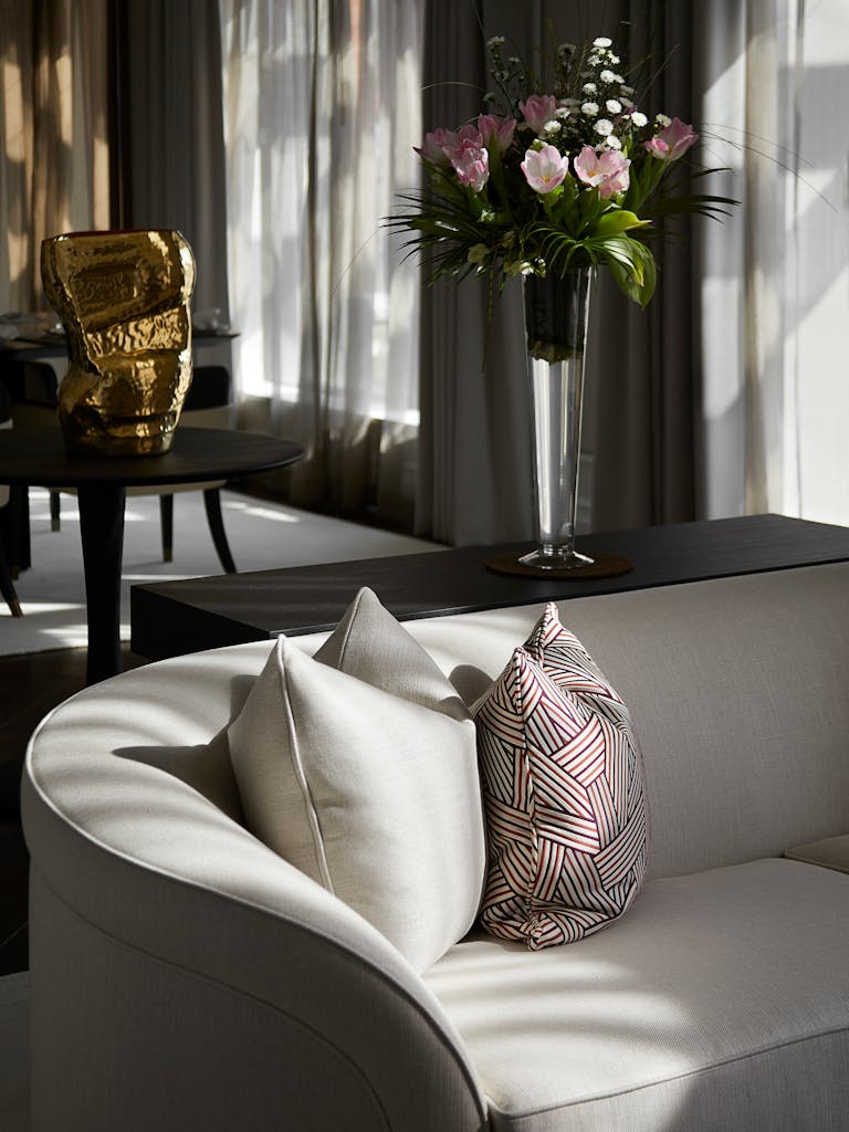 Knightsbridge Gate | MAWD